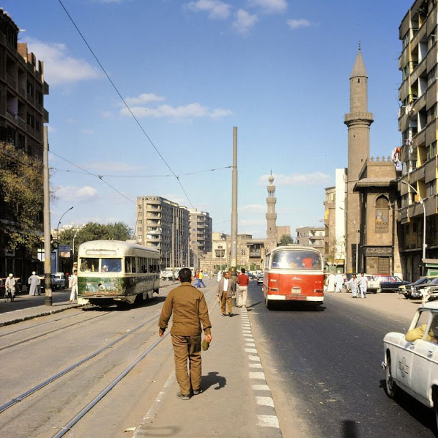 26 Fascinating Photos Capture Street Scenes of Egypt in the Mid-1970s ...