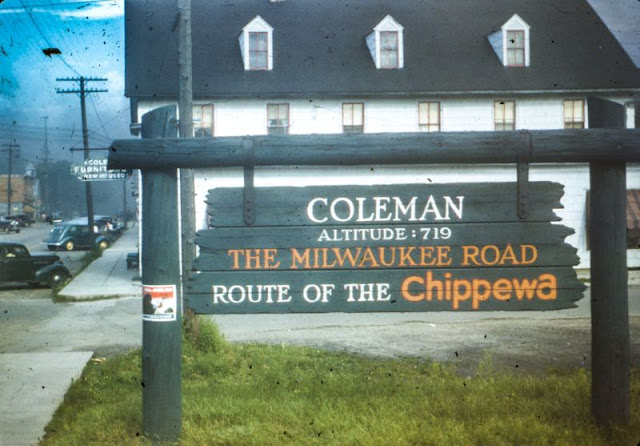 30 Amazing Vintage Photos of American Signs From Between the 1940s and ...