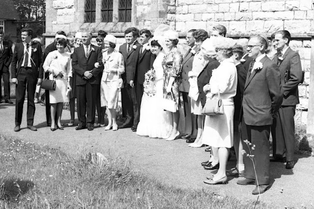 40 Beautiful Photos of a Wedding in the 1960s | Vintage News Daily