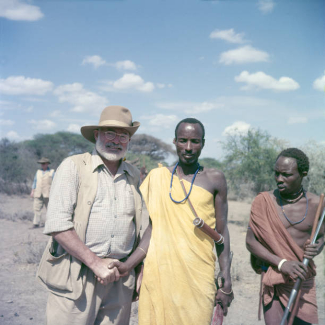 Amazing Photographs of Ernest Hemingway in Africa, 1953 | Vintage News ...