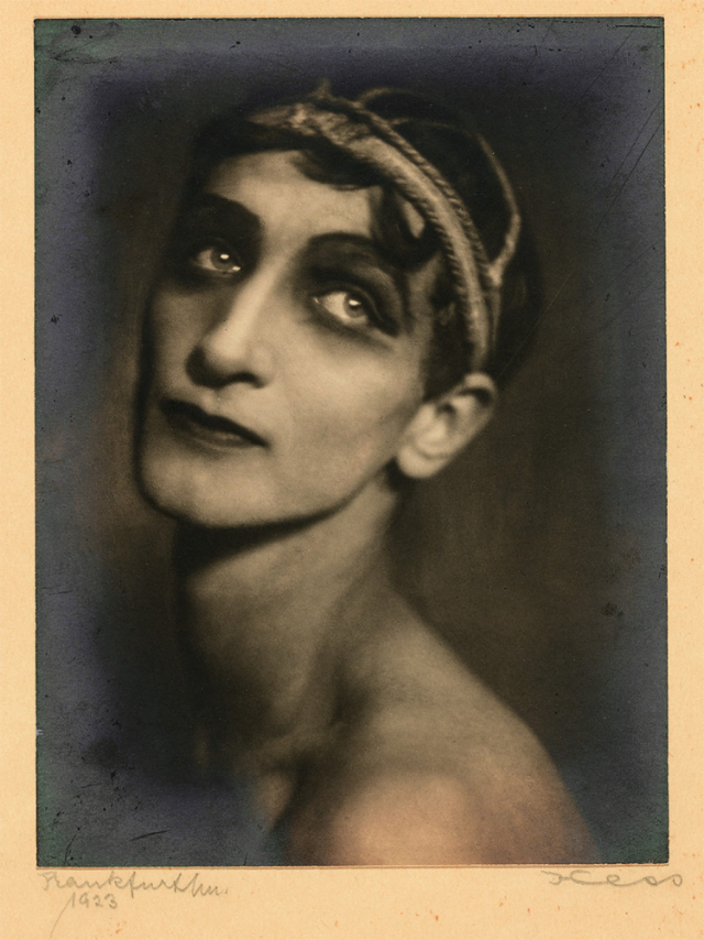 Amazing Portraits of Dancer Alexander Rumnev From the 1920s | Vintage ...