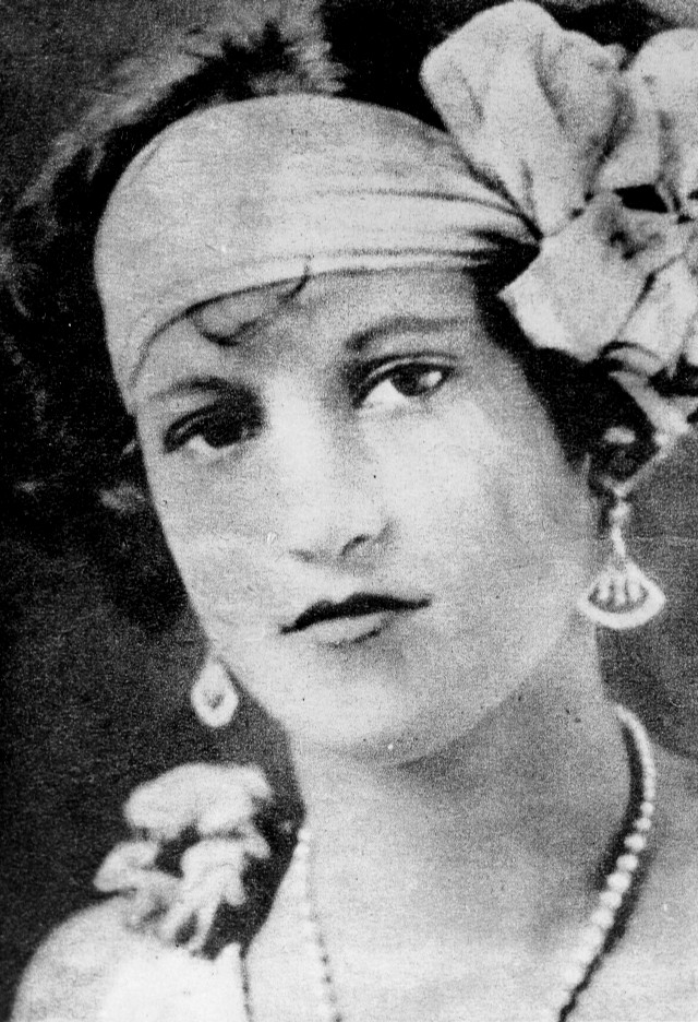 Creepy Story of Dr. Carl Tanzler, Who Fell in Love With His Deceased ...