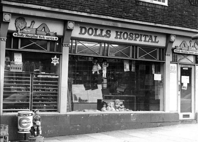 Photos of Doll’s Hospitals From the Mid-20th Century | Vintage News Daily