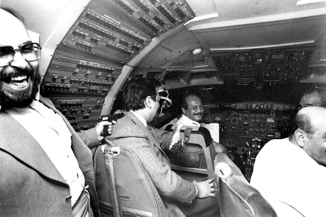 The Strange Story Behind the Cockpit Photos Taken During the 1980 ...
