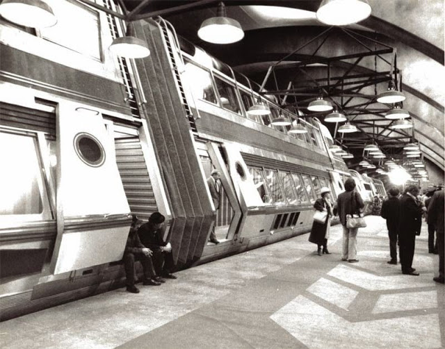 The Nuclear-Powered Bullet Train From the 1970's Series ‘Supertrain ...