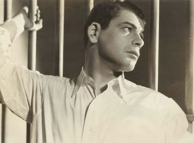 Paul Muni: The Most Prestigious Actor at the Warner Bros. Studio During ...