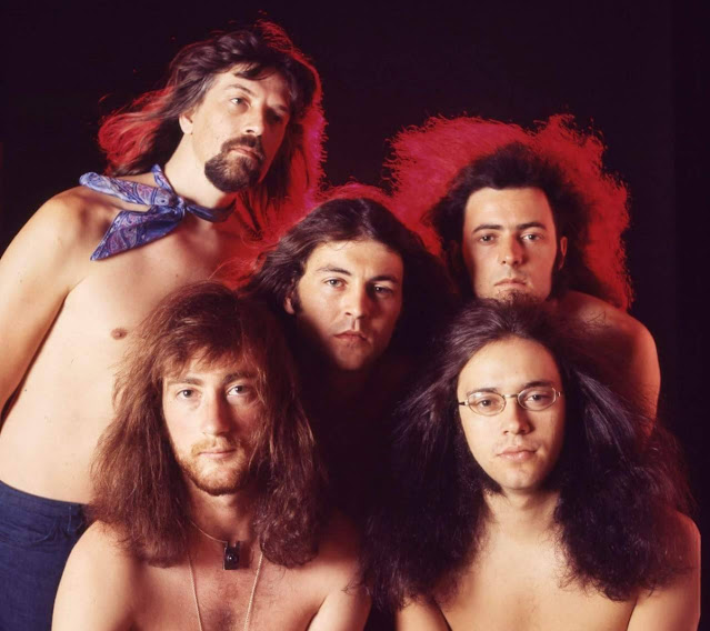 Deep Purple “Fireball” Cover Photo Session, 1971 | Vintage News Daily