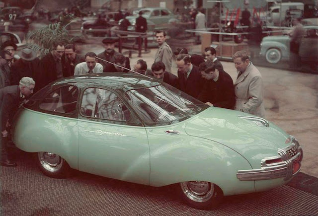20 Amazing Photos of the 1948 Panhard Dynavia | Vintage News Daily