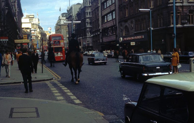 London in the 1970s Through Fascinating Photos | Vintage News Daily