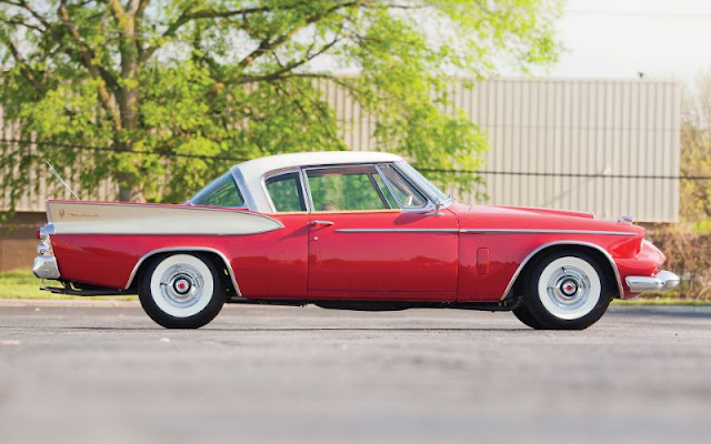 Amazing Photos of the 1958 Packard Hawk | Vintage News Daily