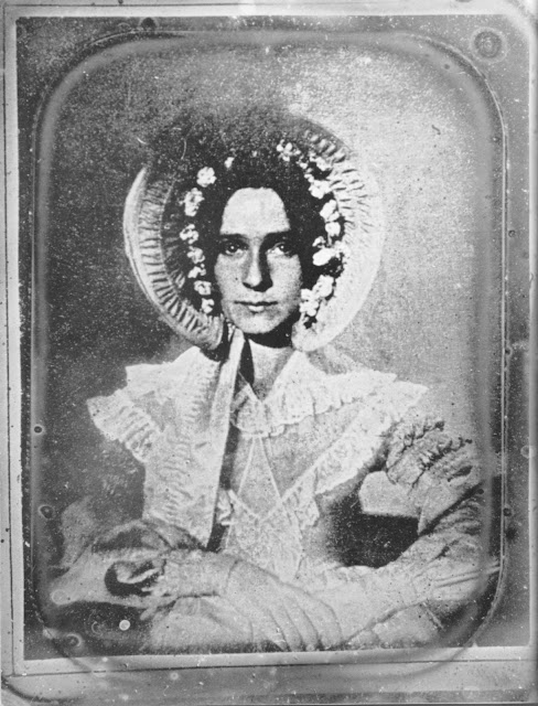 Portrait of Dorothy Catherine Draper, the First Photographic Portrait ...
