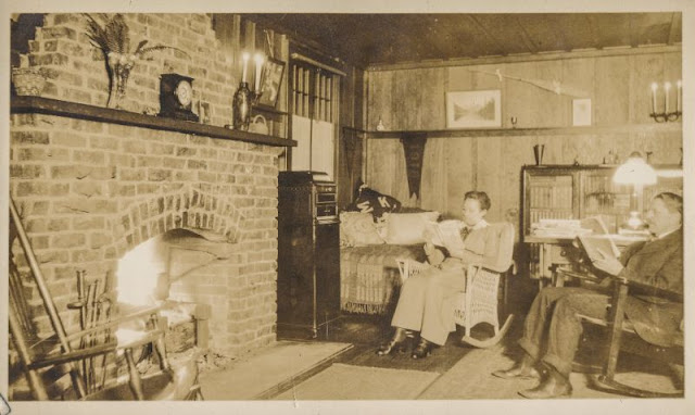 30 Wonderful Photos Capture People at Home in the Early 20th Century ...