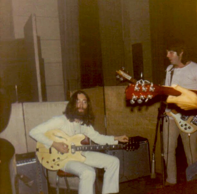 Candid Snaps of The Beatles Taken by an American Teen During the Abbey ...