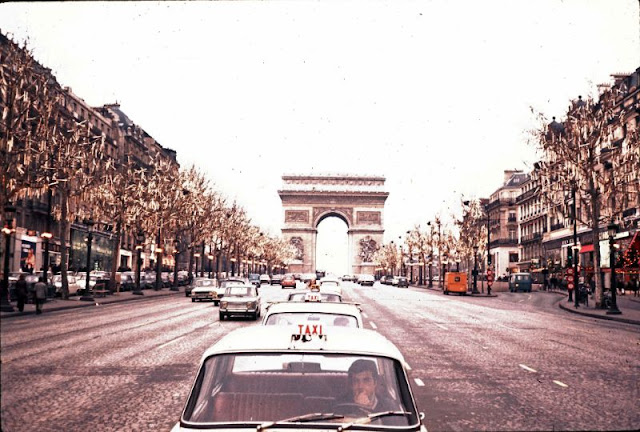 Paris in 1970 Through Fascinating Photos | Vintage News Daily