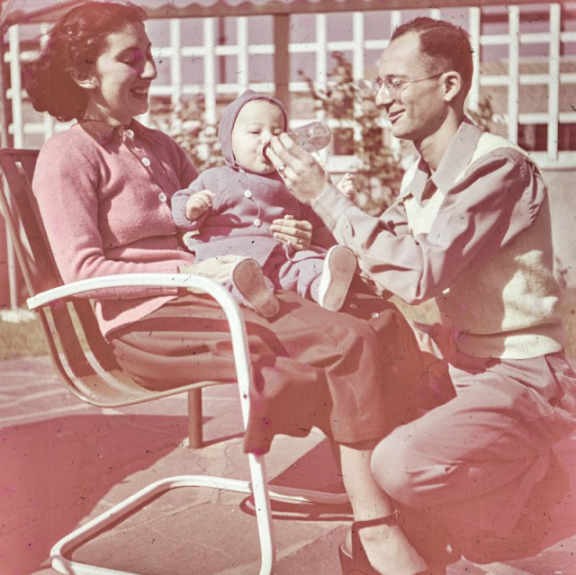 Life of a Family in Postwar America Through Wonderful Color Slides ...