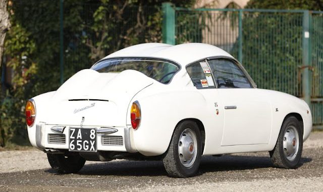 Amazing Photos of the 1958 Fiat-Abarth 750 GT ‘Double Bubble’ | Vintage ...