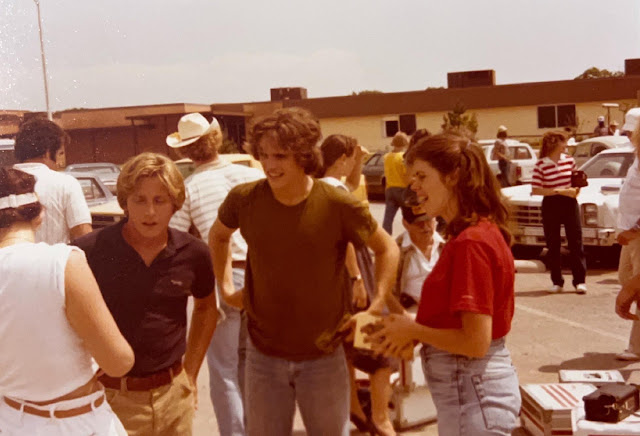 Rare Photographs Taken During the Making of the Film “The Outsiders” in ...