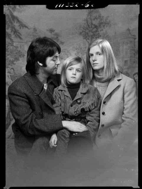 Stunning Studio Portraits of Paul, Heather, and Linda McCartney in ...
