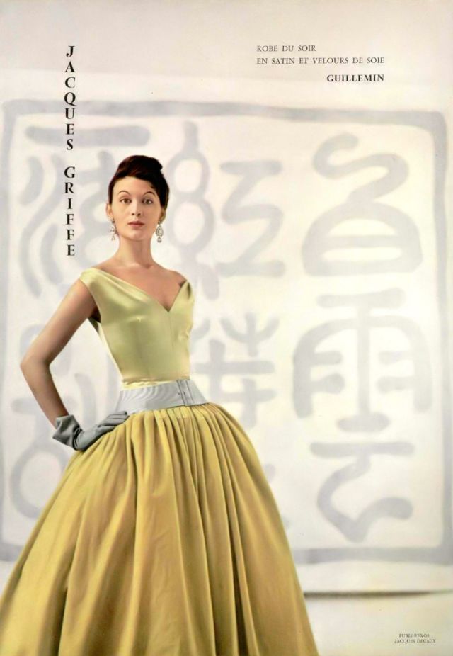 Impressive Fashion Photography by Jacques Decaux From the 1950s ...