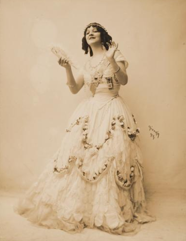 16 Amazing Publicity Photos of Doris Keane for Silent Film “Romance ...