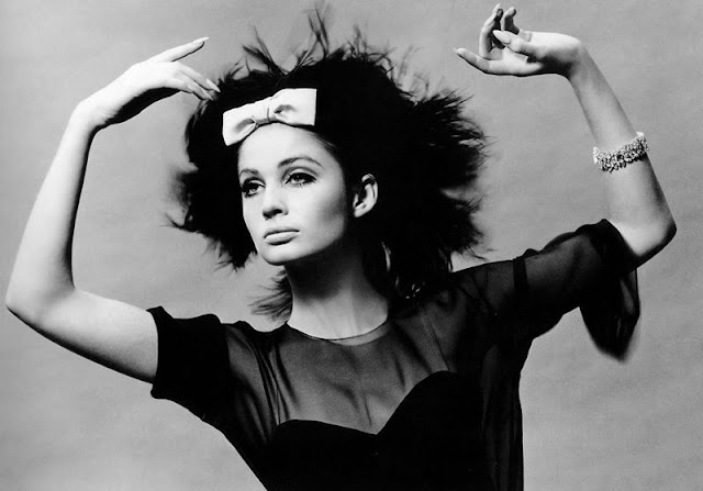 40 Fabulous Portraits of Sue Murray From the 1960s | Vintage News Daily