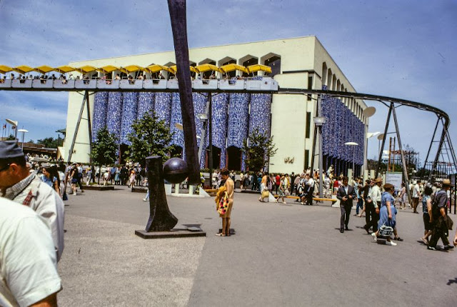 Fascinating Photos of Expo 67 in Montreal | Vintage News Daily