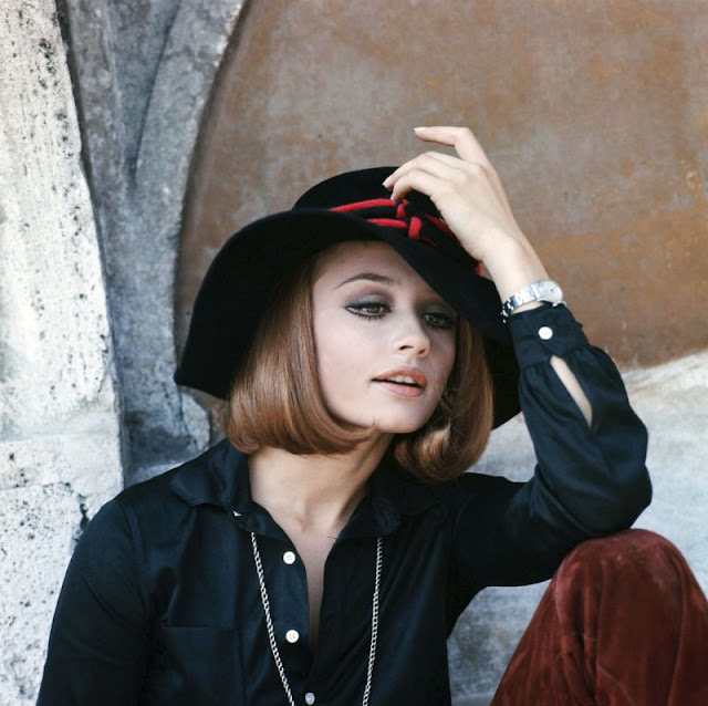 Raffaella Carrà: The Italian Pop Icon | Vintage News Daily