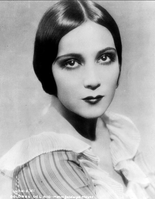 Stunning Portraits of Dolores del Rio Taken by Ruth Harriet Louise ...