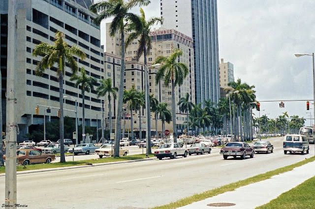 Miami’s street scenes in the Early 1980s Through Fascinating Photos ...