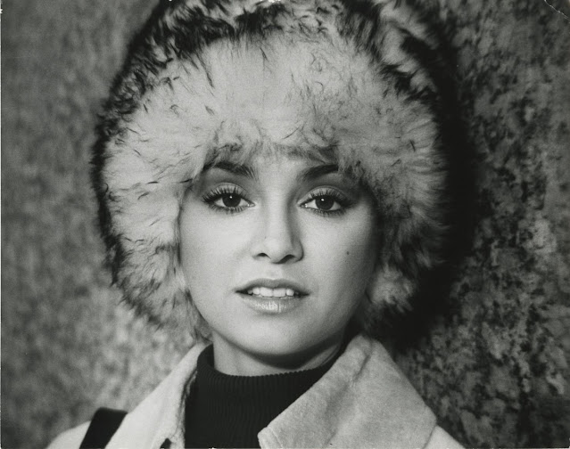 30 Photos of a Young Victoria Principal in the 1970s | Vintage News Daily